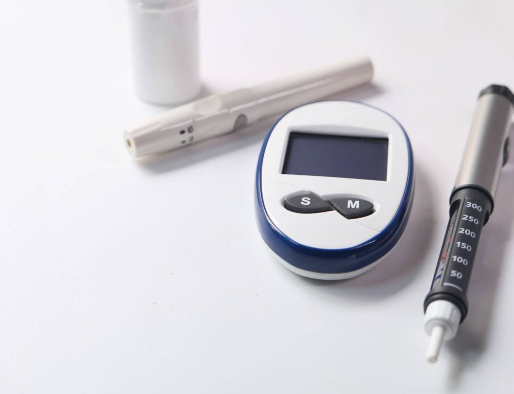 أعراض انخفاض السكر وطريقة التعامل معه | Otida